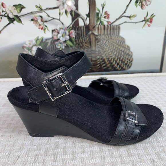 Vionic | Shoes | Vionic Womens Black Leather Wedge Sandals Size 6 25 ...